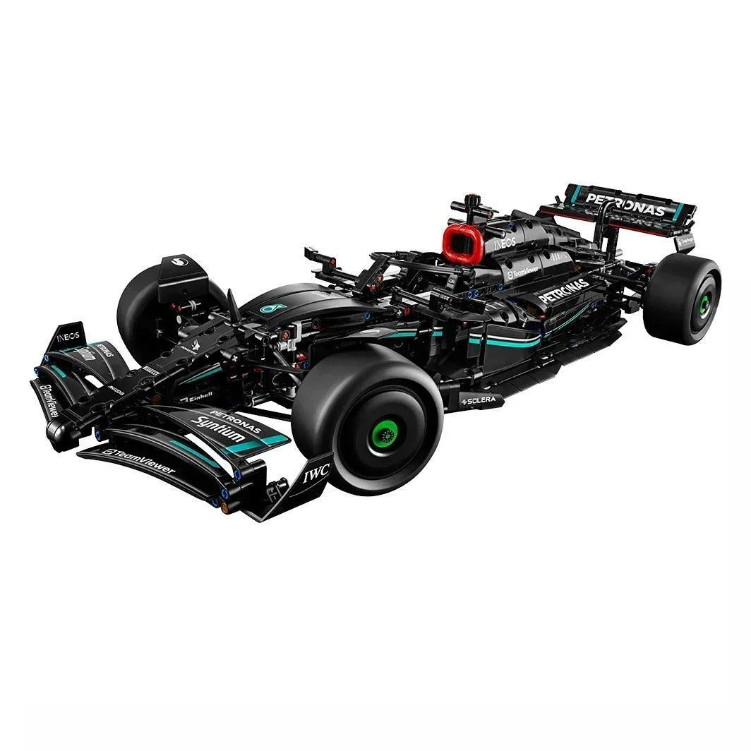 Mercedes-AMG F1 W14 E Building Blocks (1642 pieces) — UpgradeRC